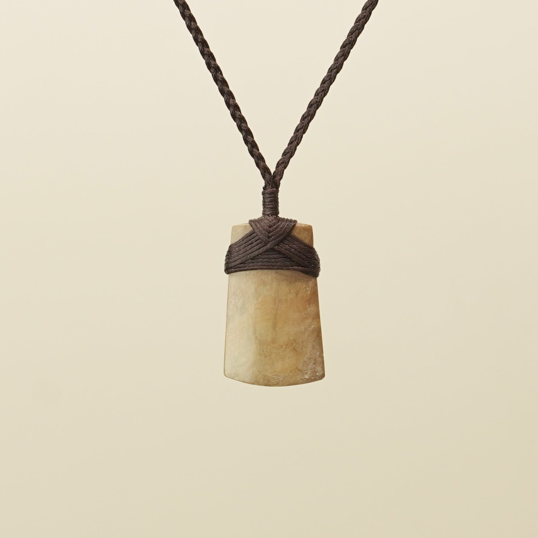 Toki Raukaraka Pounamu Small Pendant – Arrowtown Stonework