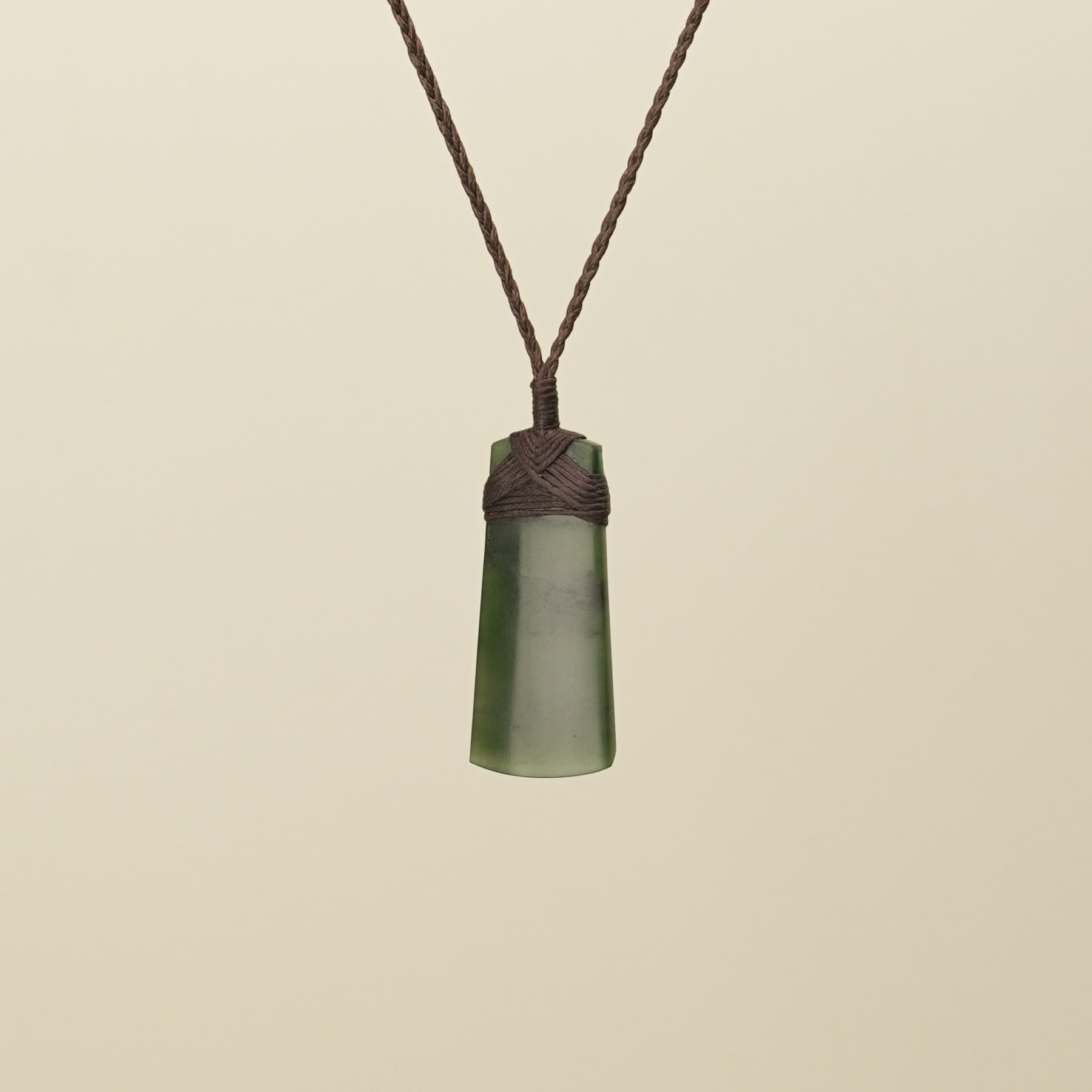 Toki Kawakawa Pounamu Small Pendant – Arrowtown Stonework